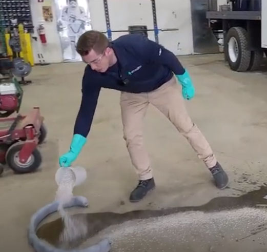 TCIA Arborist Skills: Avoiding and Cleaning Up Chemical Spills - Tree ... TCIA Arborist Skills: Avoiding and Cleaning Up Chemical Spills - Tree ...